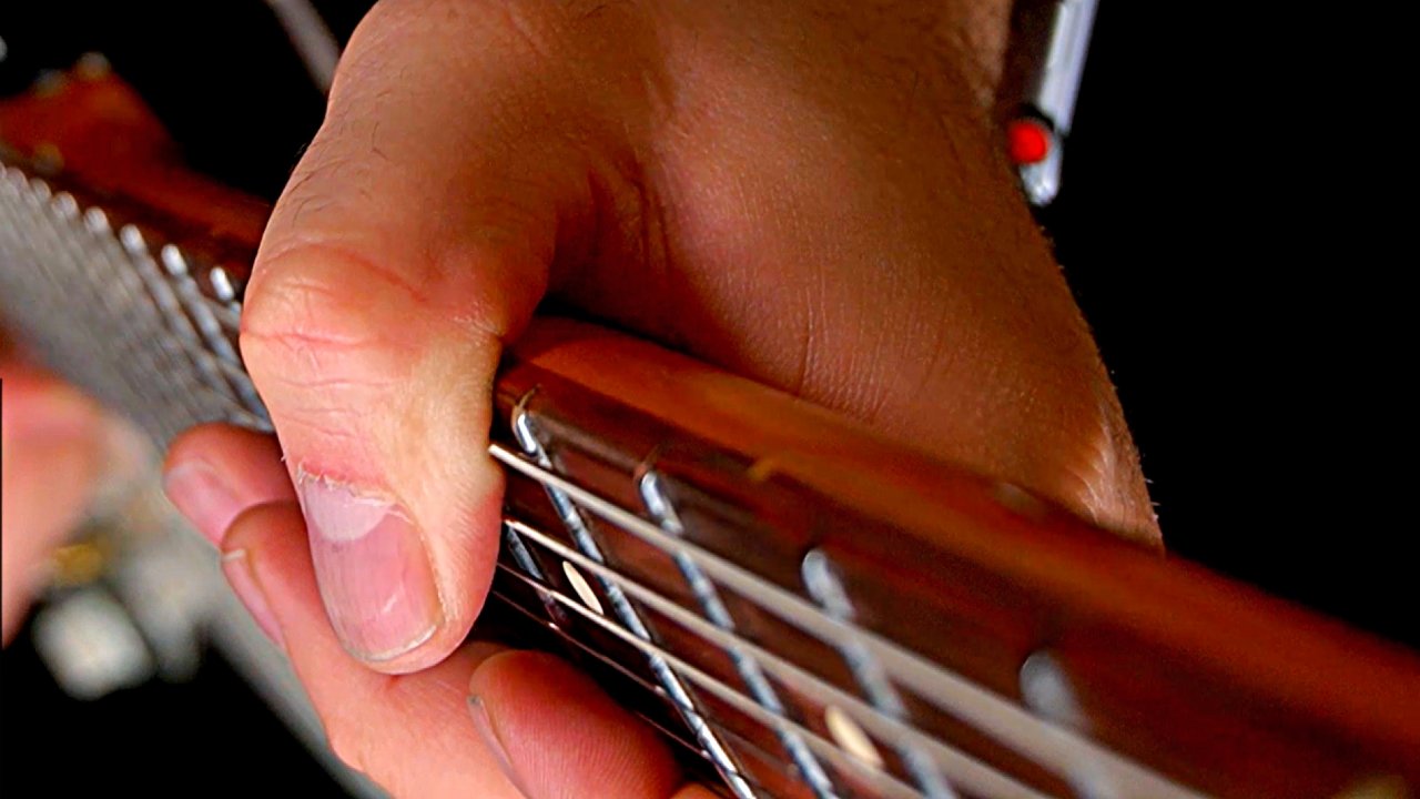 Do You NEED To Use This Grip To Play Like SRV or Hendrix? - TXBA Free ...